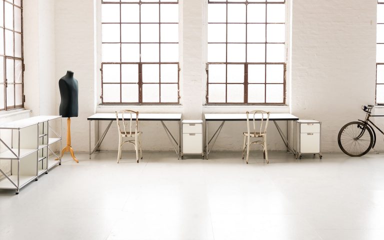 RackPod table system – The simple desk by System 180