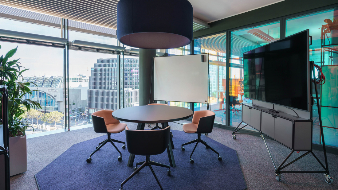 System 180 - Flexible room structuring for d-fine